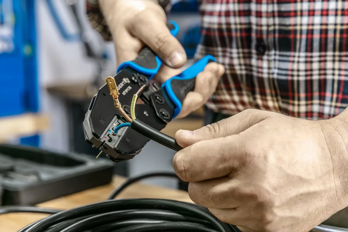 KRIMP KLEŠTA - VRSTE I KAKO SE KORISTE | Himtex